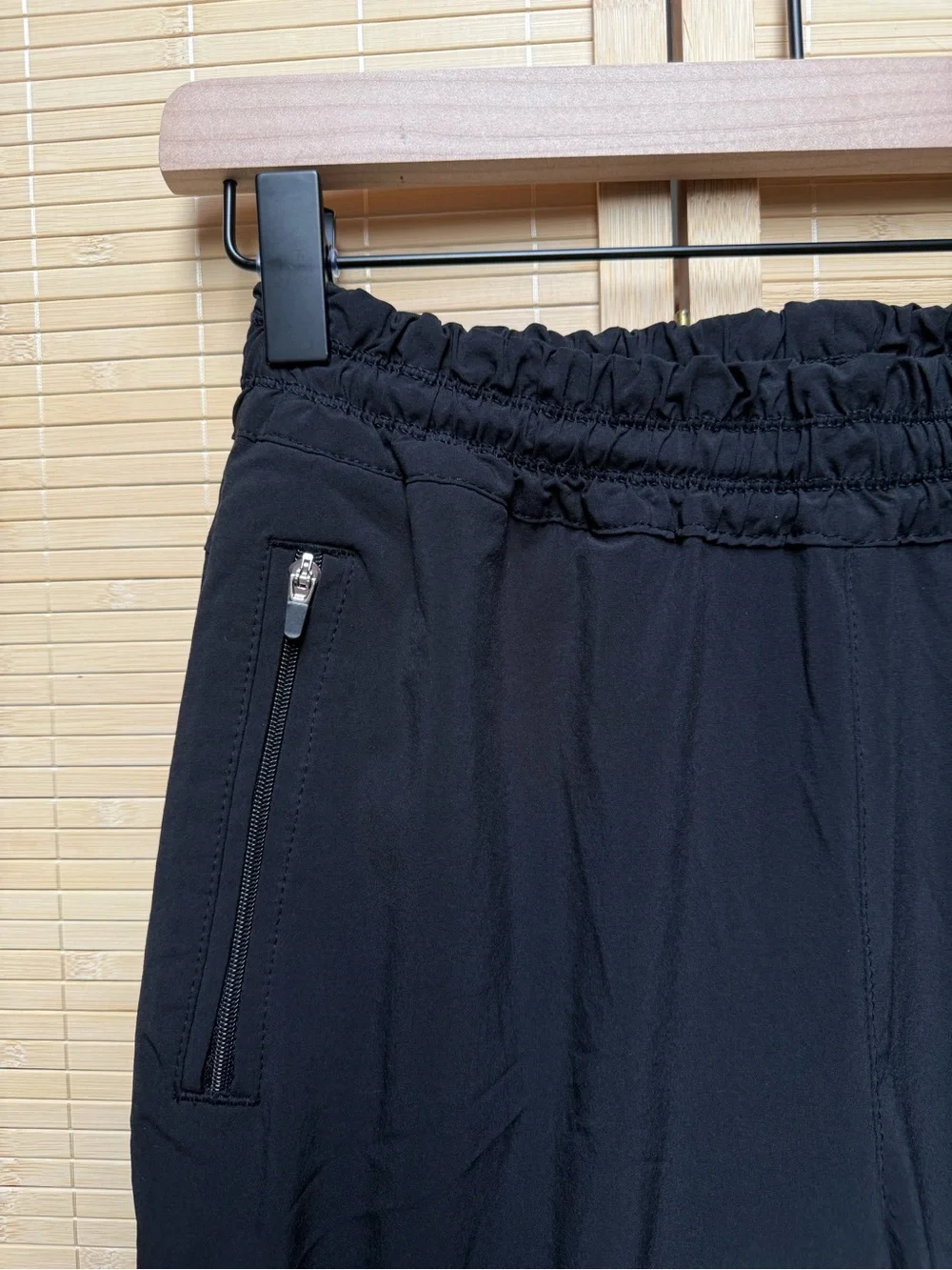 Pants & Jumpsuits | Tommy Bahama Island Zone Alicia Joggers Euc | Poshmark